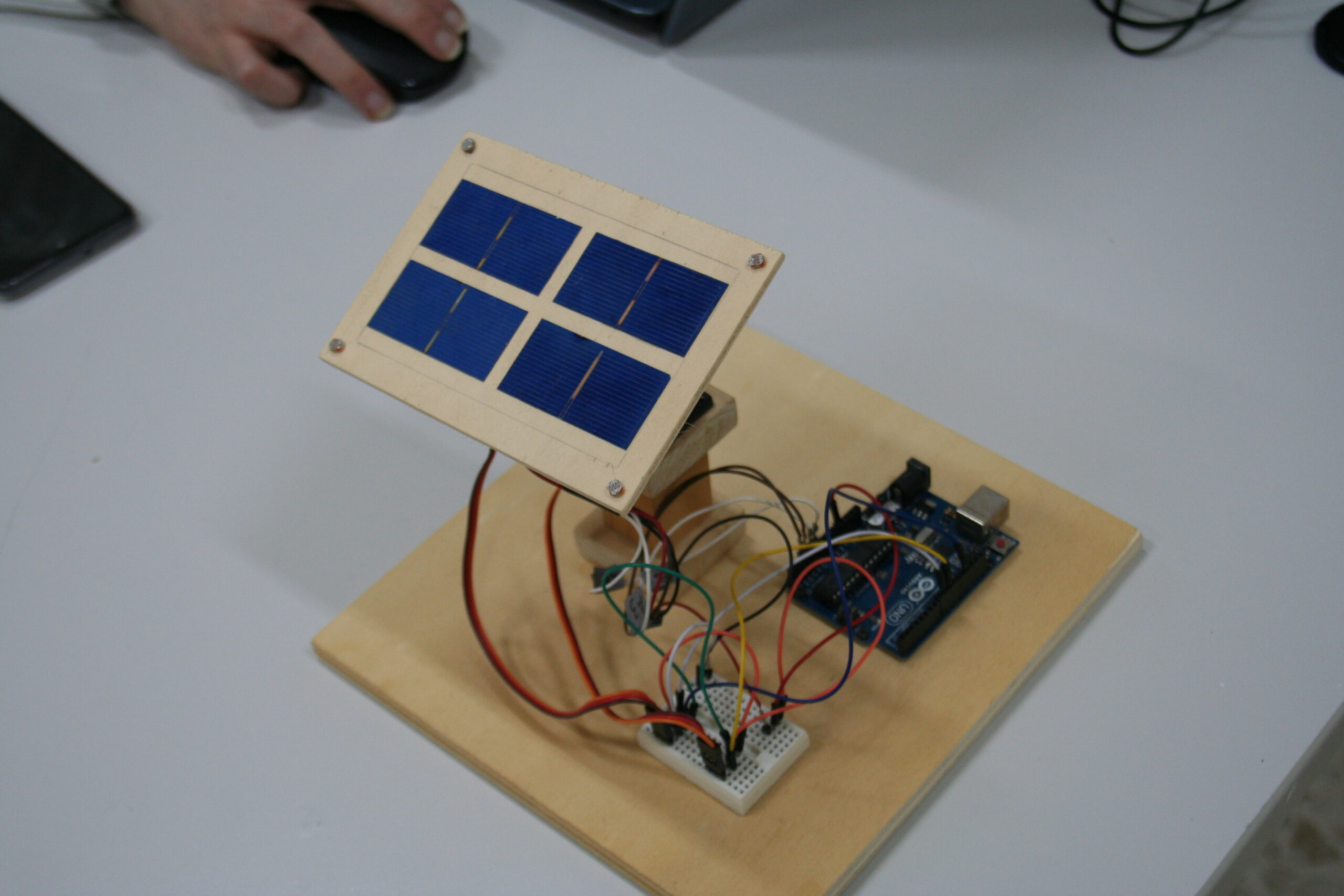 Inseguitore Solare Con Arduino Arduino Lab